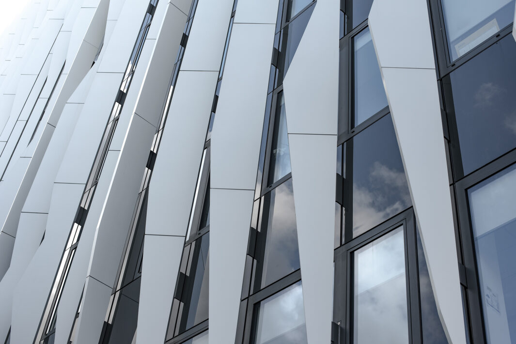 Advantages of ACM Panels - The Most Important Characteristics - Buildsky